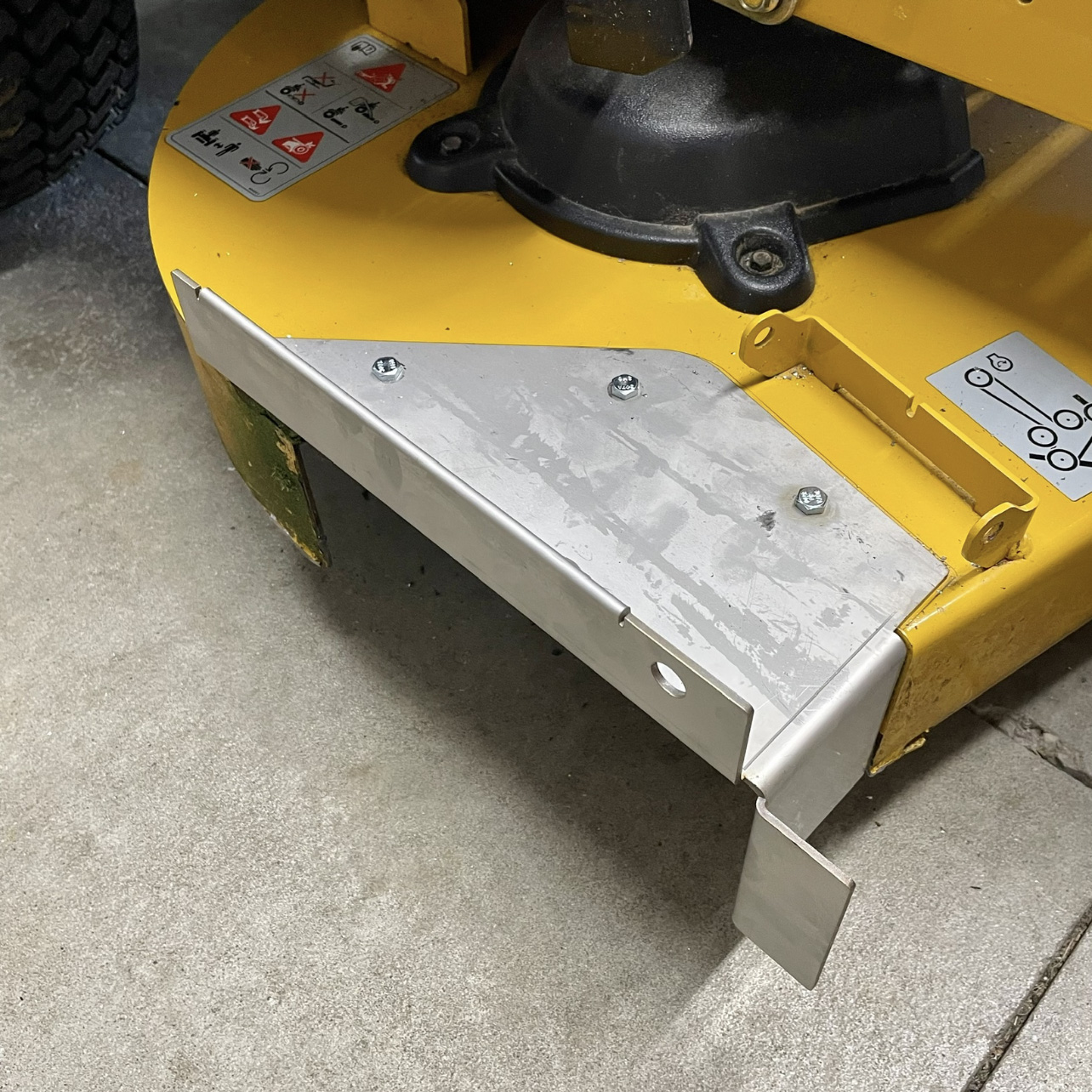 Advanced Chute System for Mowers (ULS with MB-IK)